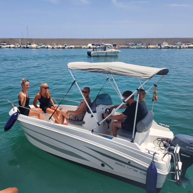 Boat without licence, fuel included - An Overview of the Experience
