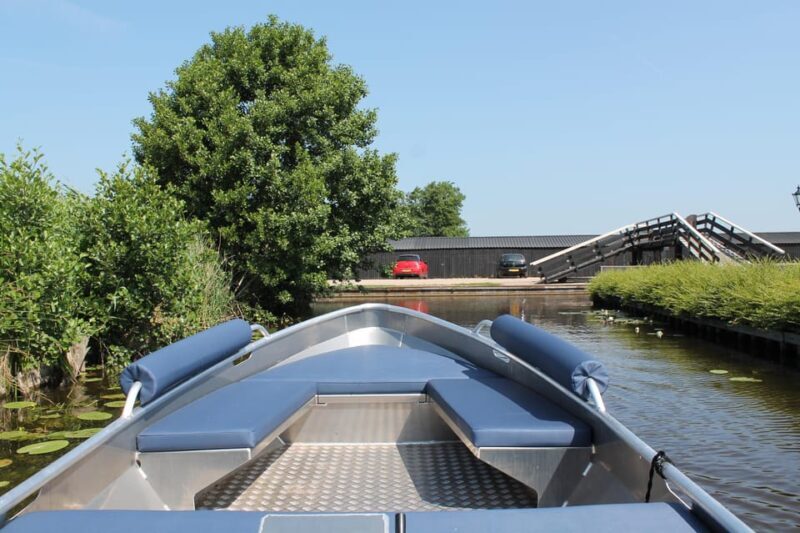 Boatrental 2 Hours 8 Person with Steeringwheel and cushions - What Makes This Experience Stand Out?