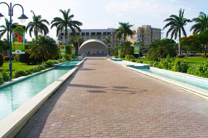 Bob Marley Museum and Kingston Sightseeing Tour from Ocho Rios - Key Points