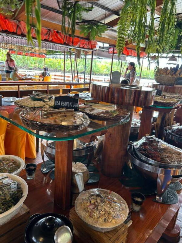 Bohol: Chocolate Hills Tour with Loboc River Cruise & Lunch - An In-Depth Look at the Bohol Highlights