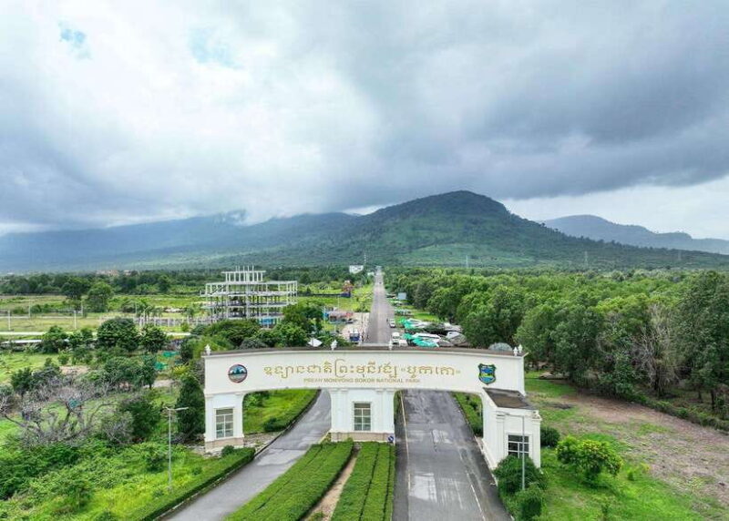 Bokor National Park DayTrip from Phnom Penh with Tour Guide - Exploring Bokor Hill Station and Surroundings