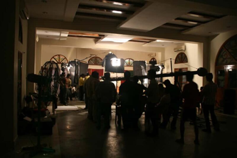 Bollywood Tour with Dance Show - Dress Up & Self-Recording