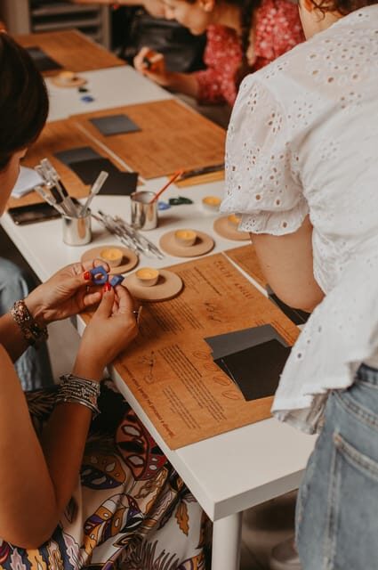 BOLOGNA BRUNCH & JEWELRY: Model your own ring in wax! - Key Points