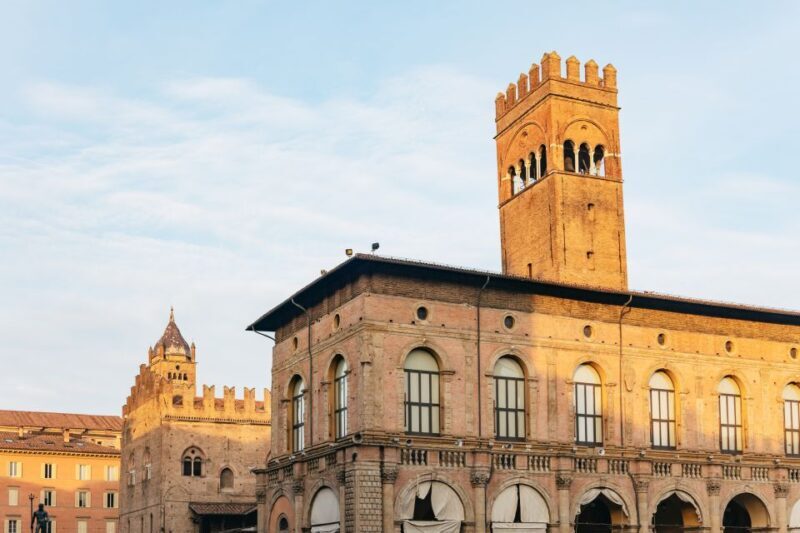 Bologna: City Center Walking Tour - Experience Overview and What to Expect