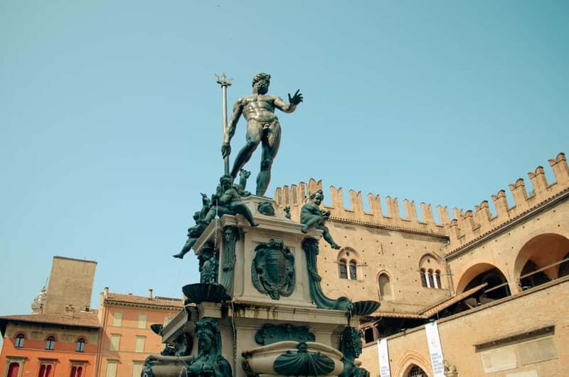 Bologna: Food and Wine Walking Tour with Tastings - Key Points