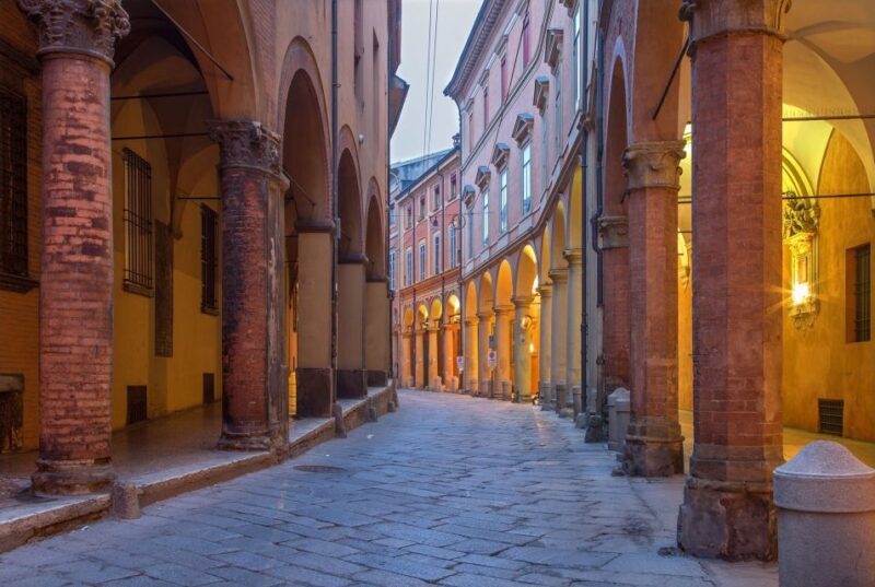 Bologna: Kid-friendly Guided Tour of the City Highlights - A Family-Friendly Welcome to Bologna