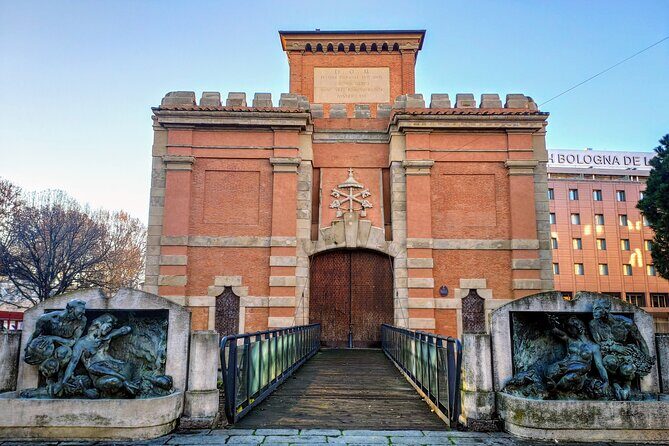 Bologna Murder Mystery: Self-Guided City Quest - The Sum Up