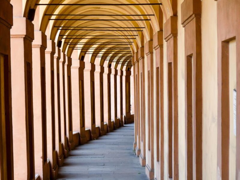 Bologna: Porticoes and Basilica San Luca Guided Tour - Key Points
