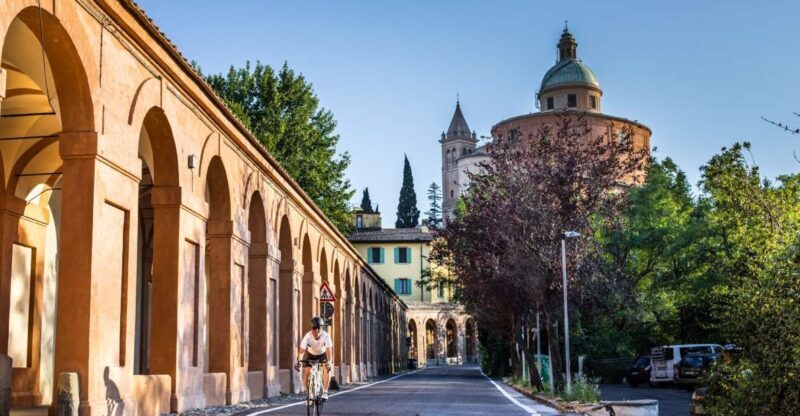 Bologna: Porticoes and Basilica San Luca Guided Tour - An Introduction to Bologna’s Magical Arcades