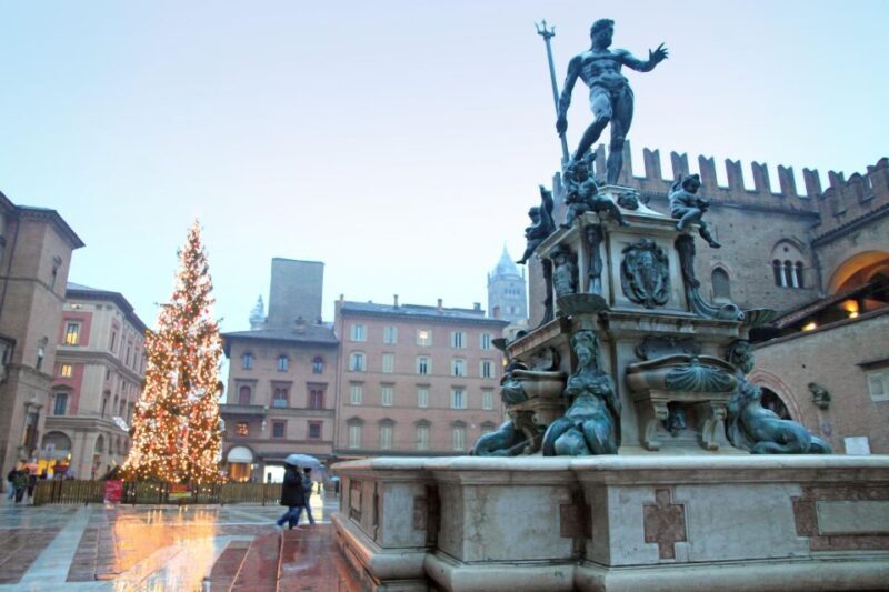 Bologna Private Highlights Bike Tour - Key Points