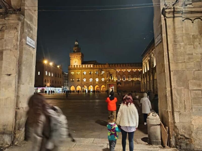 Bologna: Sipping Through the City After Dark Tour - Key Points