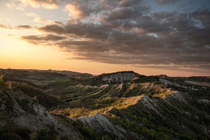 Bologna Surroundings Photo Tour: Rolling Hills and Badlands - Real-World Insights from Reviews
