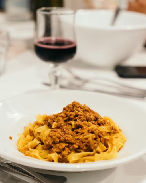 Bologna: Walking Food Tour with a Local Guide - What Reviewers Say