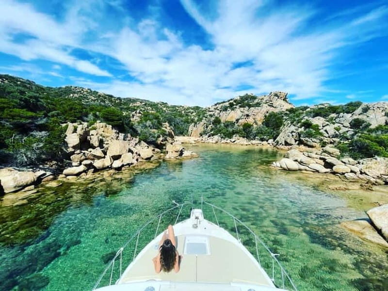 Bonifacio: Lavezzi Islands Full day Trip by Boat - Setting Off from Bonifacio’s Charm