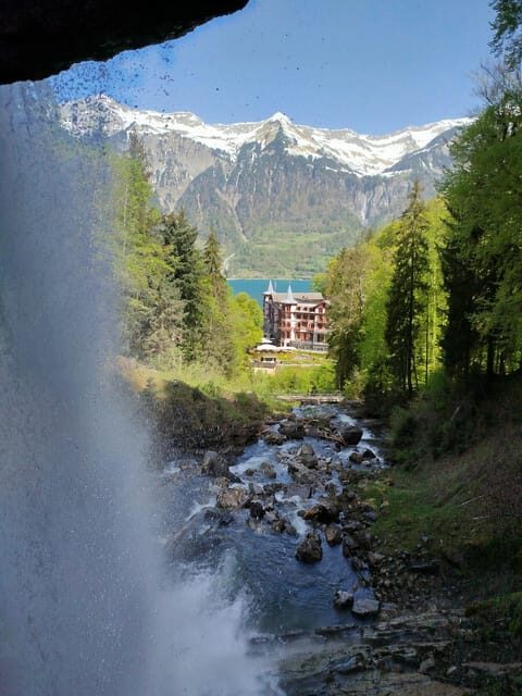 Bönigen: Lakeside Trail and Giessbach Waterfalls Hike - Authentic Experiences and Traveler Feedback