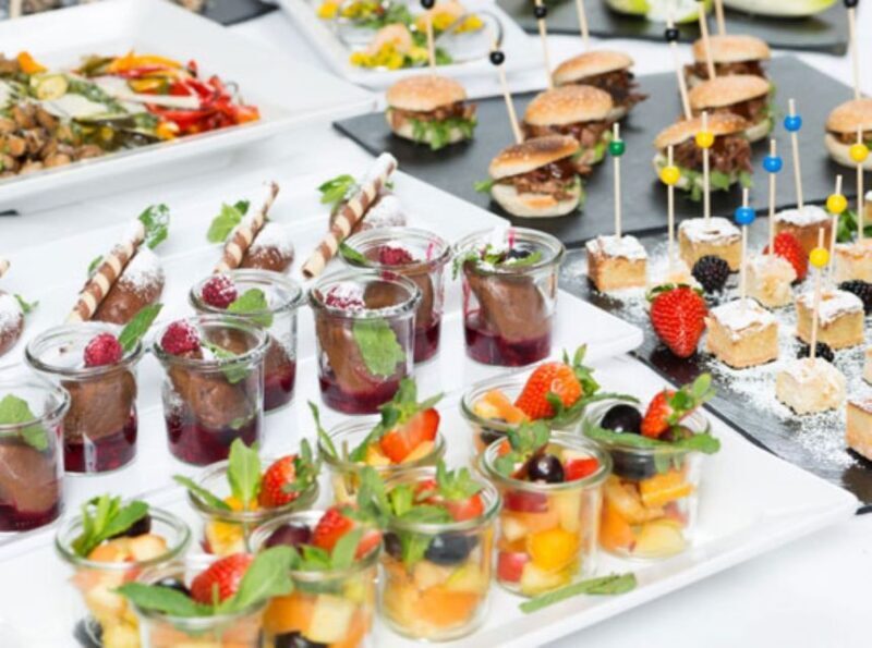 Bonn: Sunday Brunch Buffet with Cologne live music - The Practical Side: What You Need to Know