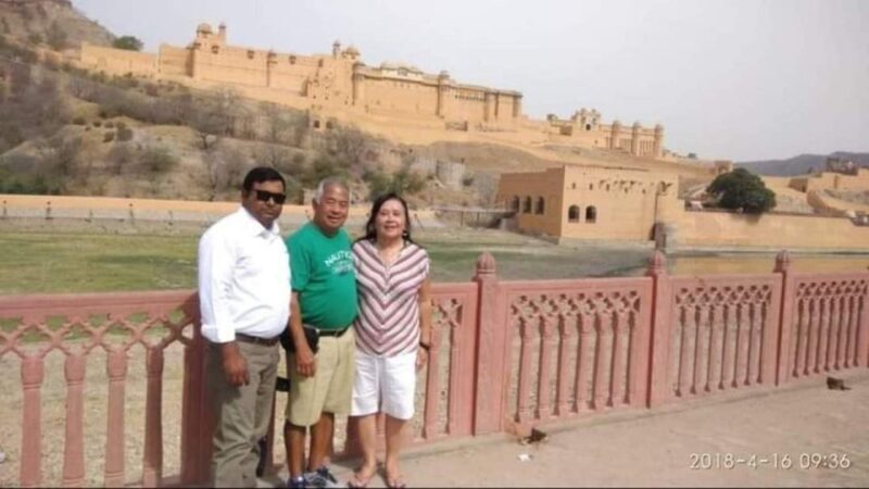 Book Govt. Approved Tour Guide for Jaipur City Tour - Exploring Jaipur Through an Expert’s Lens