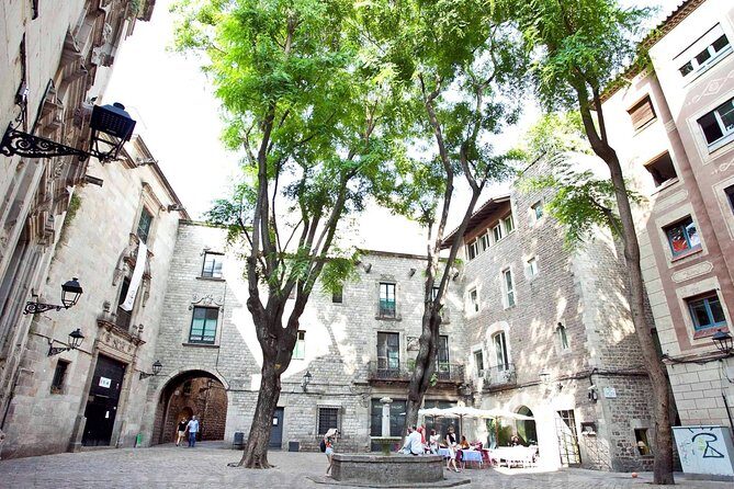 Boqueria & St Caterina Markets with Food & Tapas Small Group Tour - Who Will Love This Tour?