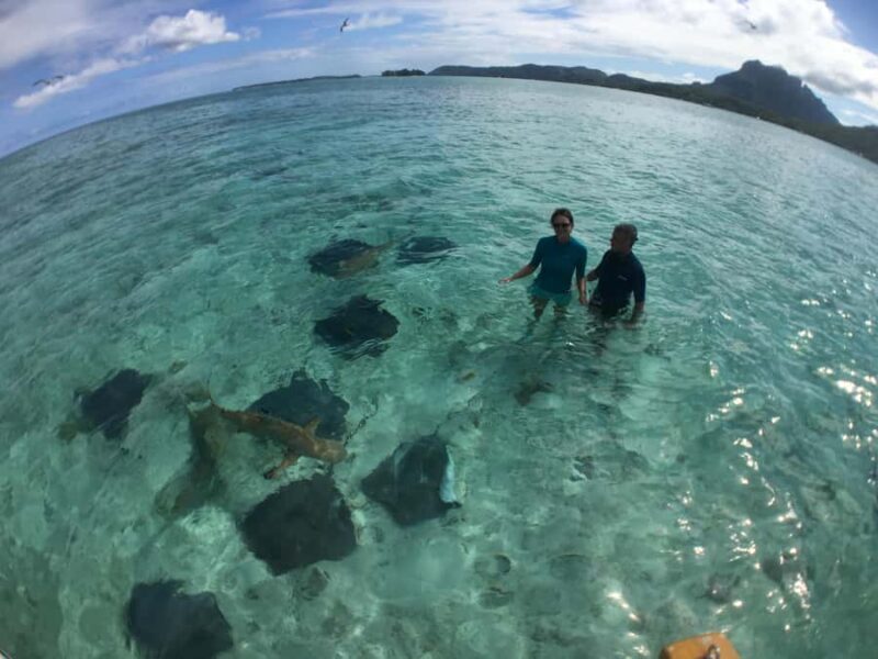 Bora Bora: Half-Day Traditional Canoe Ride in the Lagoon - An Authentic and Relaxing Lagoon Adventure