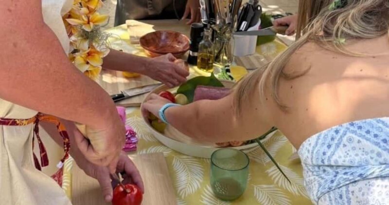 Bora Bora: Polynesian Cooking Class Lunch & Drinks - Key Points