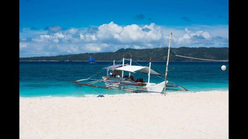 Boracay: Island Hopping Tour with Boodle Fight Lunch - The Practical Side: Details You’ll Want to Know