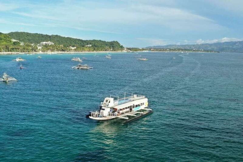 Boracay: Sunset Boat Party with Snacks - Key Points