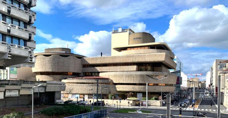 Bordeaux: all about Modernist Architecture! - Is This Tour Worth It?