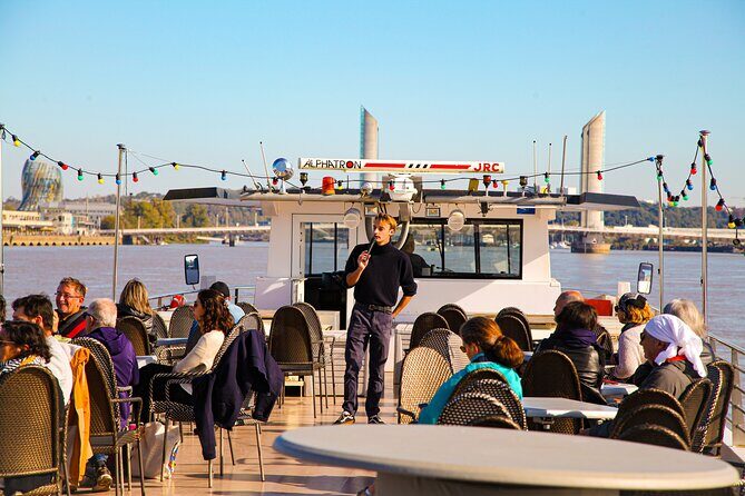 Bordeaux by the Water commented cruise - What to Expect Onboard