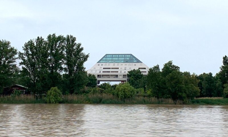 Bordeaux Contemporary landscapes - Who Should Consider This Tour?
