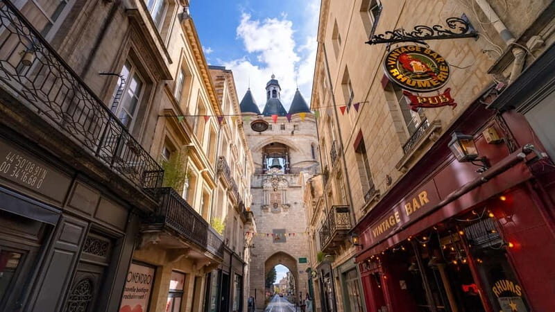 Bordeaux: Early Bird Small-Group Tour with Coffee & Pastry - Practical Details: Value and Logistics
