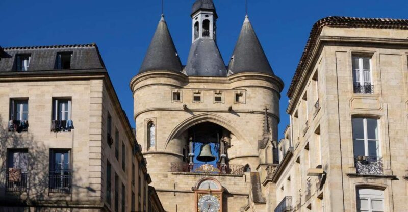 Bordeaux: Express Walk with a Local in 60 minutes - Key Points