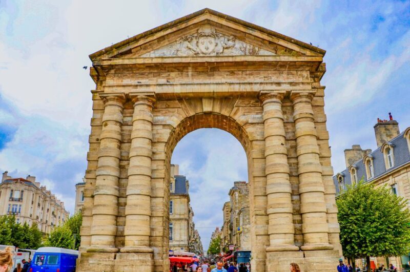 Bordeaux: Express Walk with a Local in 60 minutes - Value and Practicality