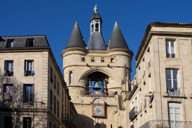 Bordeaux: Express Walk with a Local in 60 minutes - The Sum Up