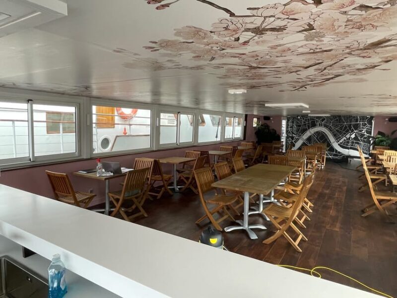 Bordeaux: Garonne River Yacht Cruise with Brunch - Frequently Asked Questions