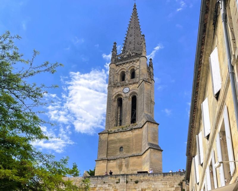 Bordeaux: Médoc & St-Emilion Wine Regions Tour with Tastings - Discover Bordeaux’s Premier Wine Regions with a Guided Tour