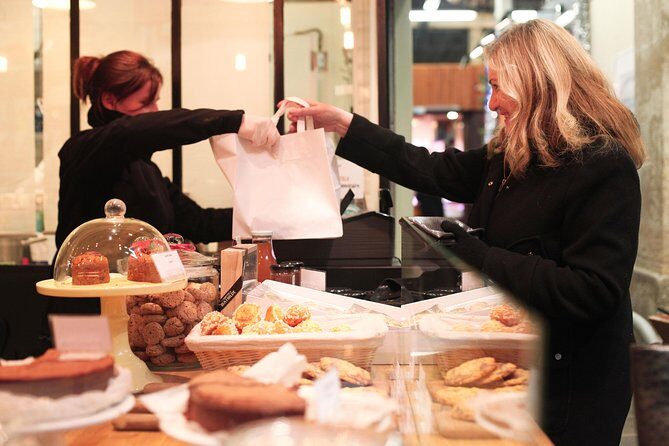 Bordeaux Old Town & Market Local Food with Wine Tastings Tour - Evaluating the Value