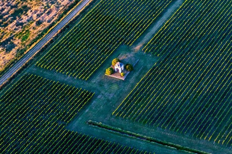 Bordeaux: Panoramic flight over vineyards and châteaux - The Sum Up