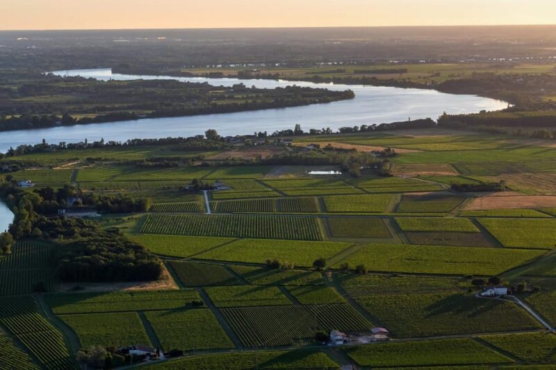 Bordeaux: Panoramic flight over vineyards and châteaux - FAQ