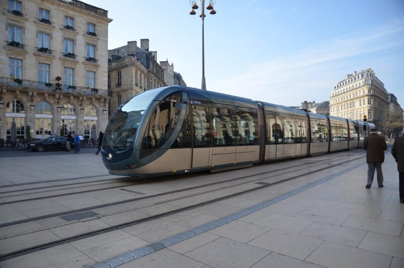 Bordeaux private guided city tour - Key Points