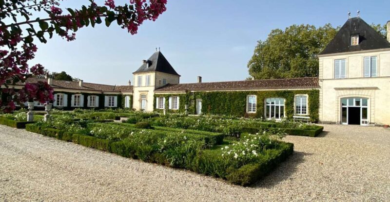 Bordeaux: Saint Emilion Village with Chateaus & Wine Tasting - Exploring the Charm of Saint Emilion in Depth