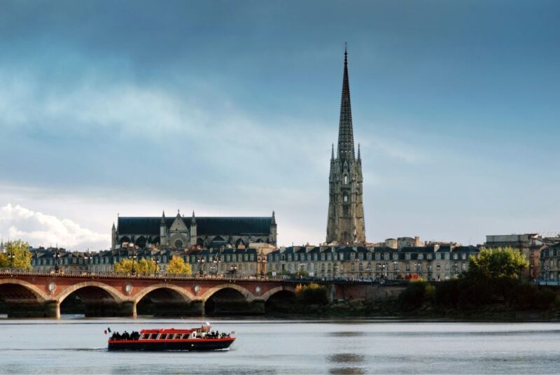 Bordeaux: Scenic River Cruise with Commentary and Canelés - The Practicalities: What to Expect
