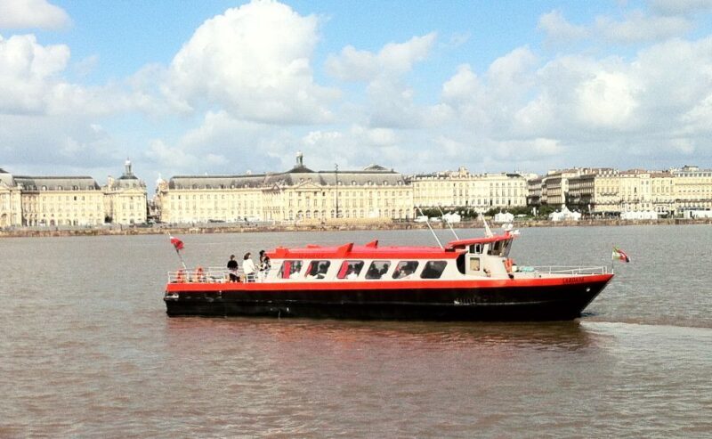 Bordeaux: Scenic River Cruise with Commentary and Canelés - Who Should Book This?