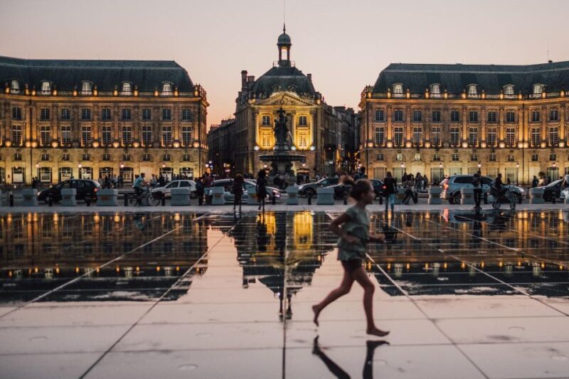 Bordeaux: Tour with Private Guide - The Value of a Private Guide