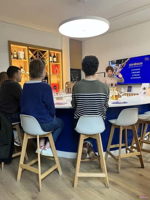Bordeaux wine tasting workshop with refined food pairings - Key Points