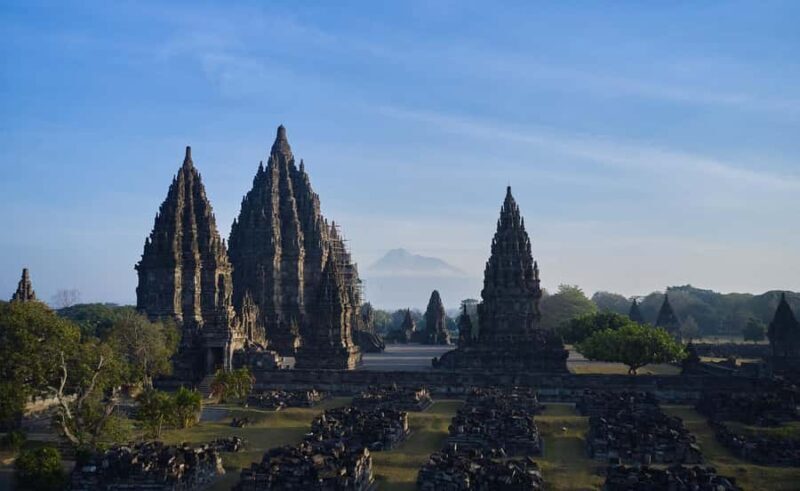 Borobudur Climb Top, Prambanan with Guide, entrance ticket - The Experience in Detail