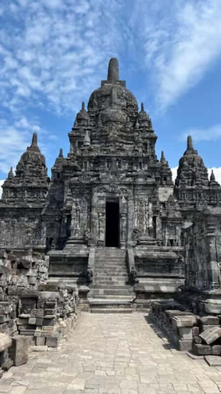 Borobudur Climbup Guarantee and Prambanan Tour all include - Key Points