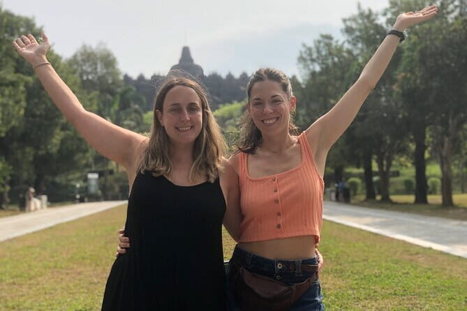 Borobudur Full Climb Up Access and Selogriyo Rice Terrace Tour - Key Points