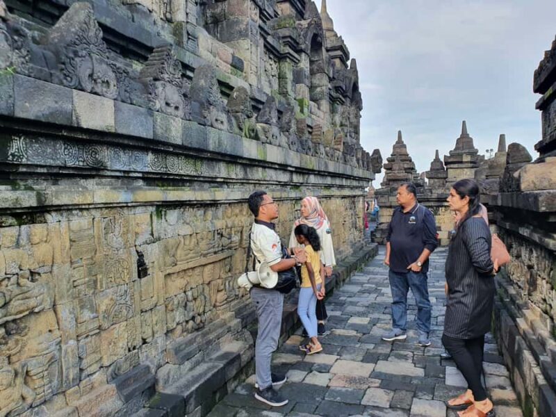 Borobudur Real Half Day Tour No Hidden Cost - Exploring the Borobudur Half-Day Tour