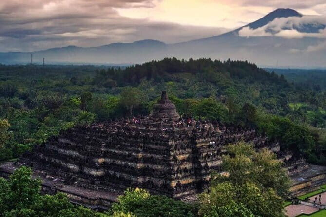 Borobudur Sunrise From Setumbu Hill, Prambanan Tour and Transport - The Sum Up