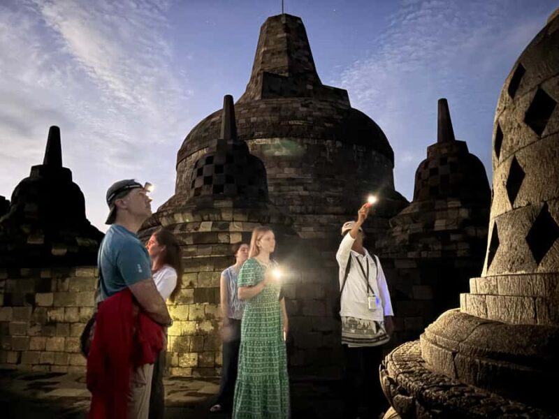 Borobudur Sunrise Guided Tour With Transfer and Breakfast - Key Points